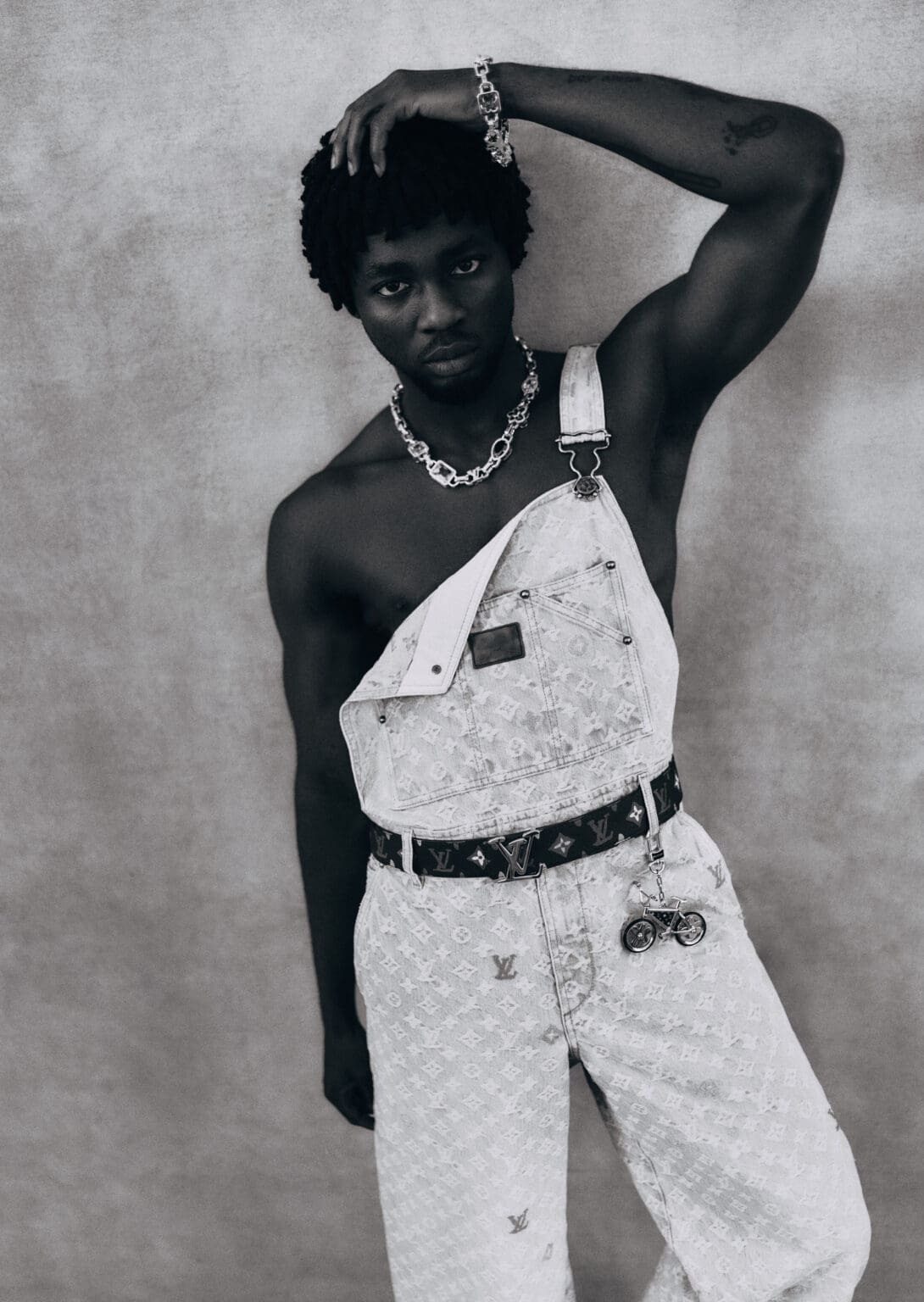 Omah Lay Biography: First Song, Siblings, Mother, Wife, Record Label ...